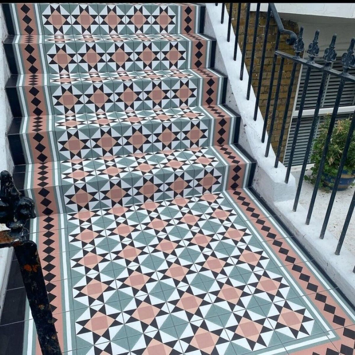 Farnham MINI Manor Victorian Tiles 15cm x 15cm — Your Tiles