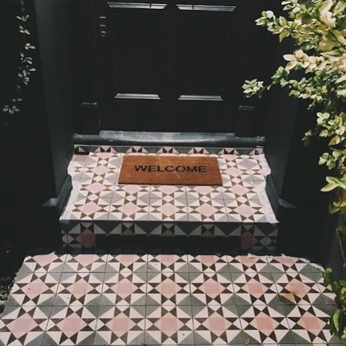 Richmond Manor Victorian Tiles 20cm x 20cm — Your Tiles